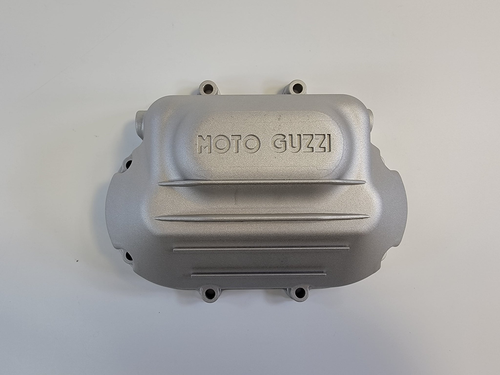 Moto Guzzi Valve Cover Right Side on LeMans 1, Left Side on 850T3, etc ...